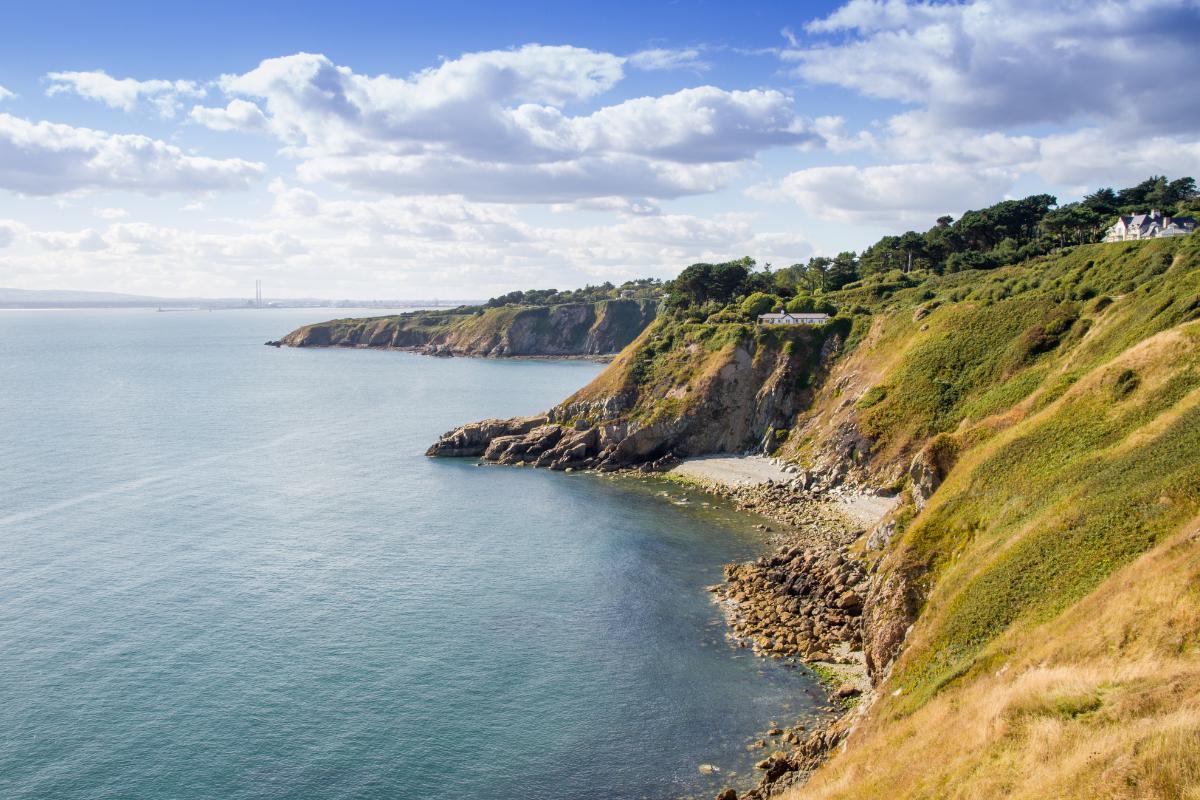 Cordons littoraux : Définition, formation, caractéristiques et exemples