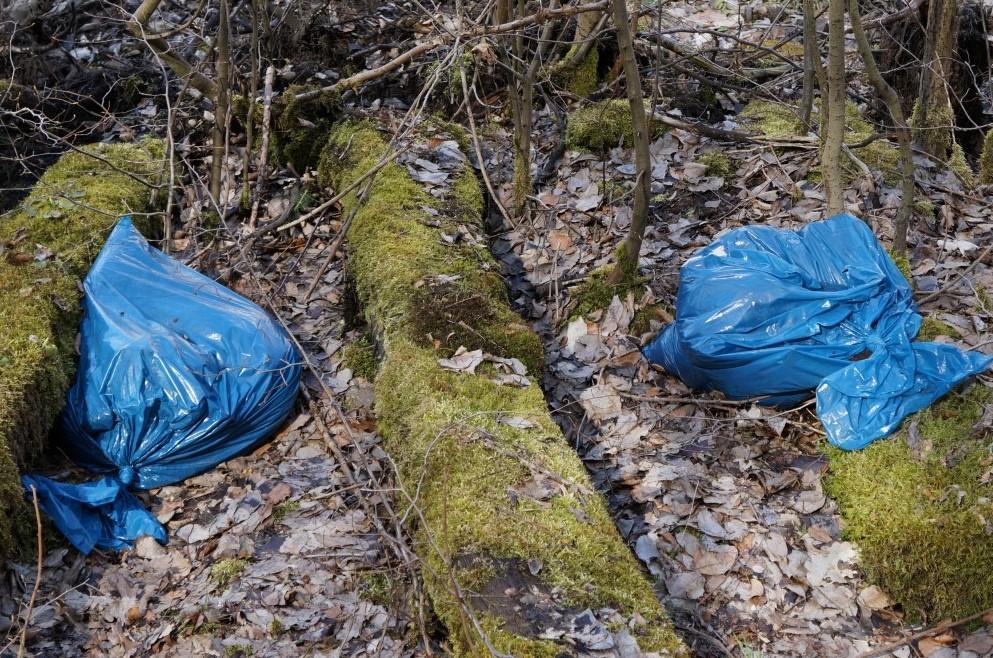 La POLLUTION du SOL - Causes, Conséquences et Solutions