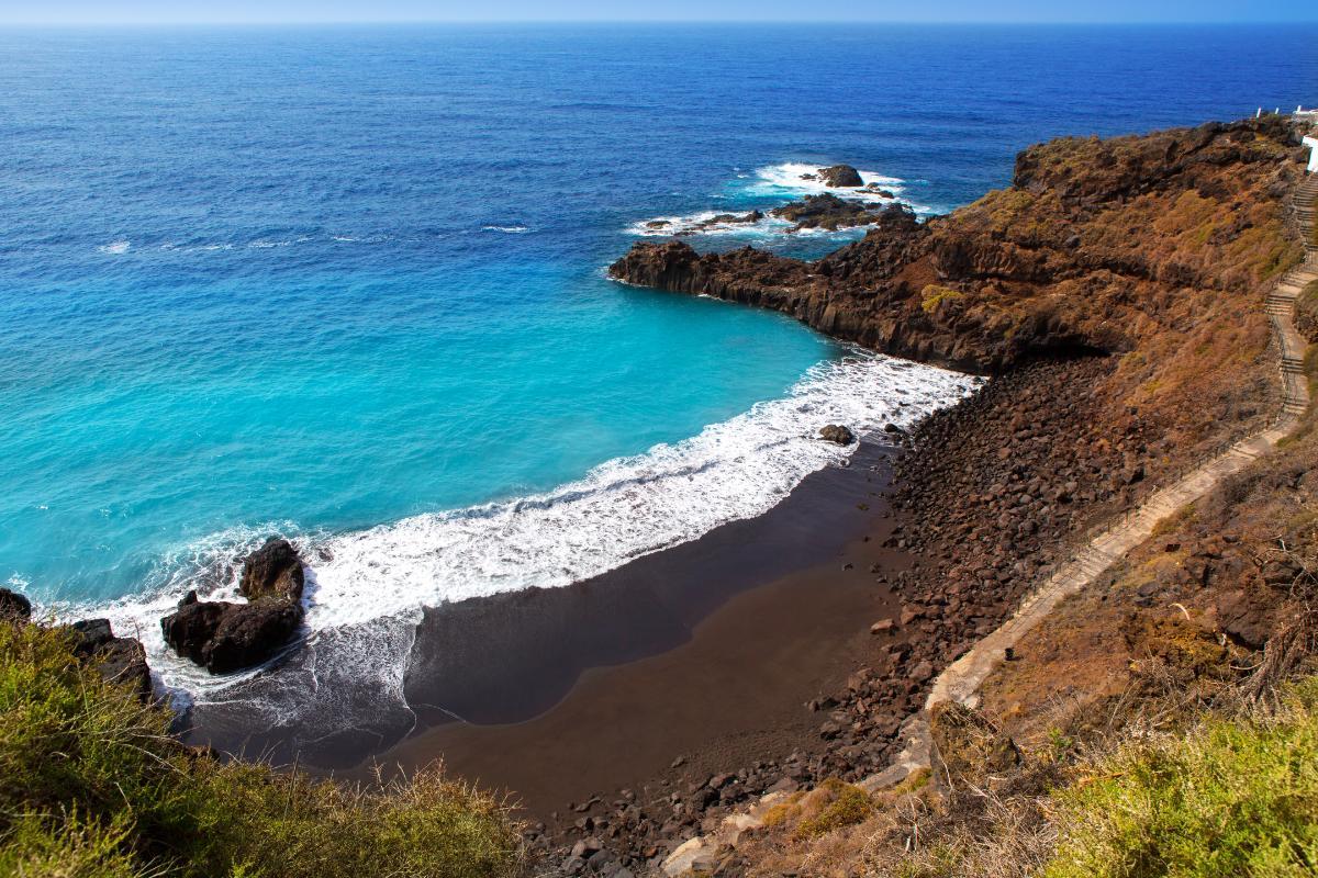 10 PLAGES de SABLE NOIR - MAGNIFIQUES