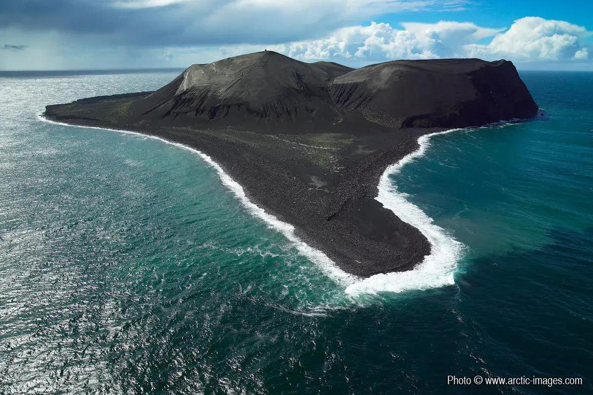 Îles volcaniques : définition, formation et exemples